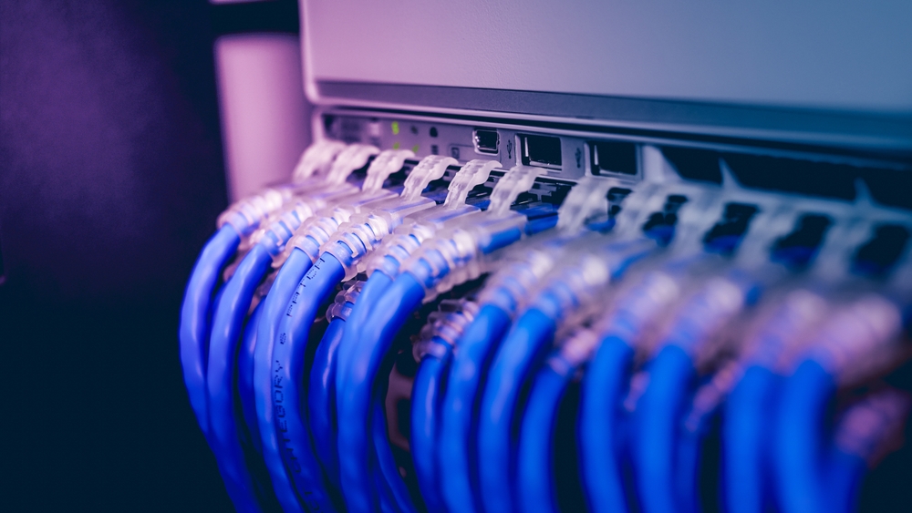 Ethernet vs. Wi-Fi: Which Connection is Right for You? - Sharical.com